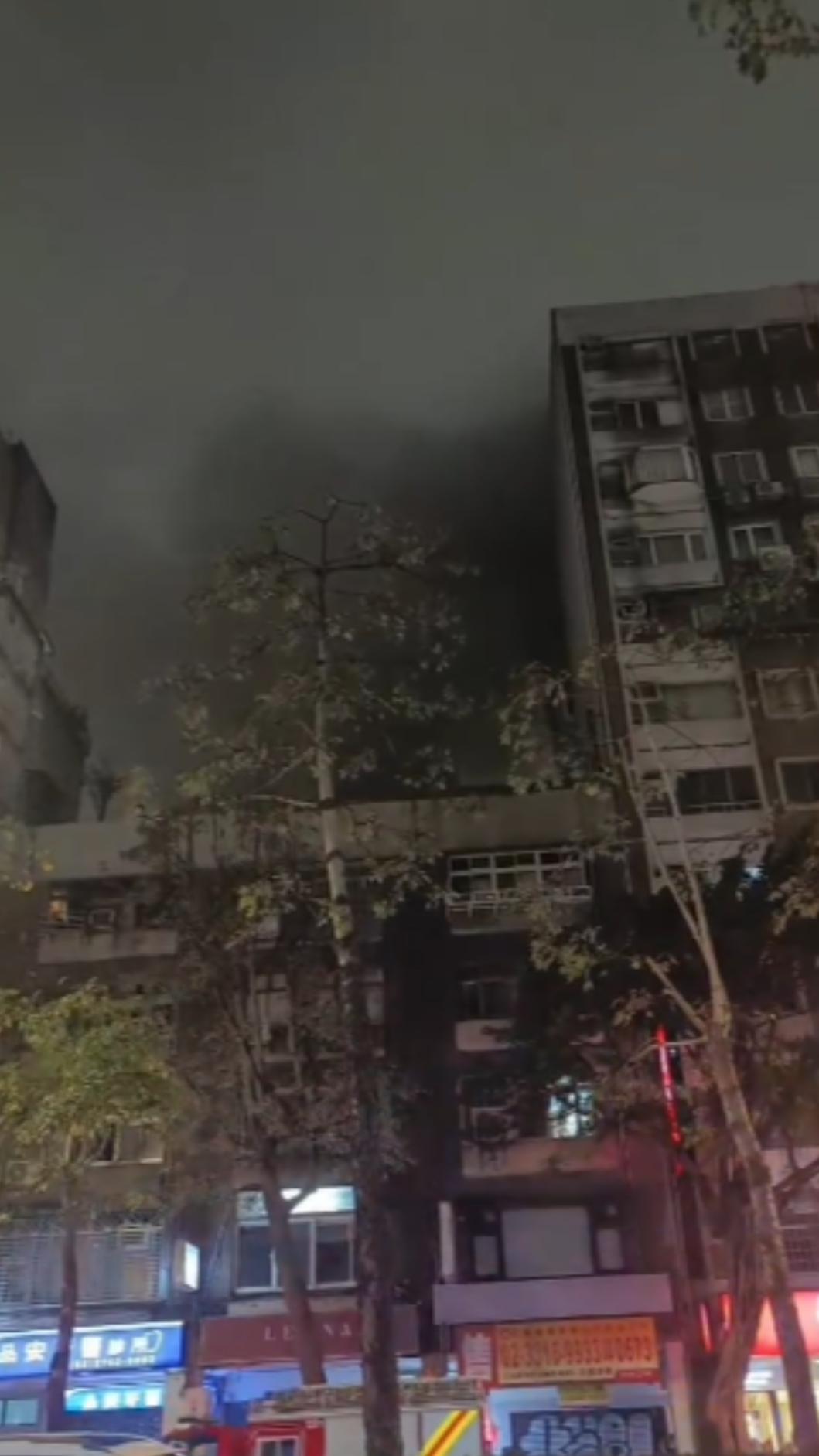 快訊／北市大安區大樓火災「11樓竄烈焰」 2住戶OHCA搶救│TVBS新聞網