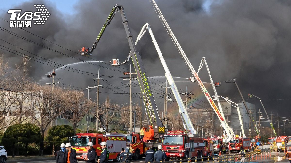 午休突竄大火！南韓汽車零件廠14死60傷 違建樓中樓奪命│TVBS新聞網