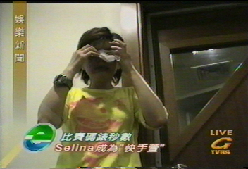 SHE新加坡宣傳 近萬歌迷人山人海│TVBS新聞網