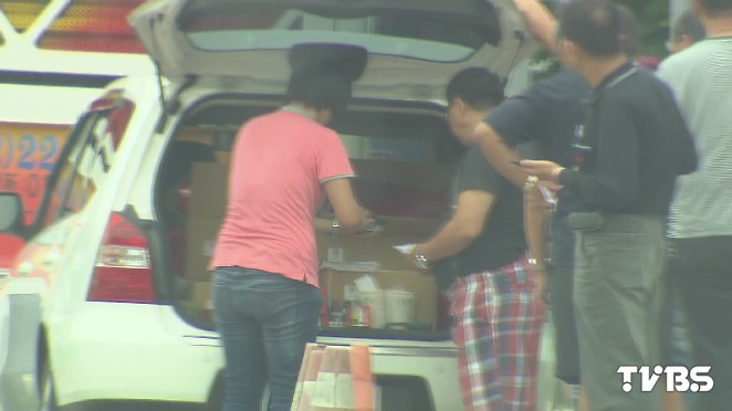 鎖定觀光客！休旅車載藥賣 60元變250│TVBS新聞網