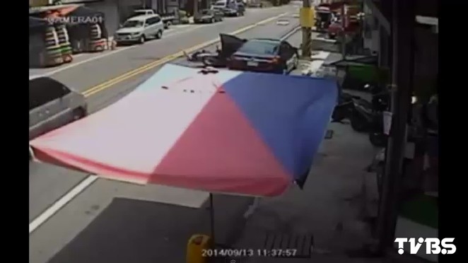 駕駛沒注意開車門肇事 修法開罰3600│TVBS新聞網