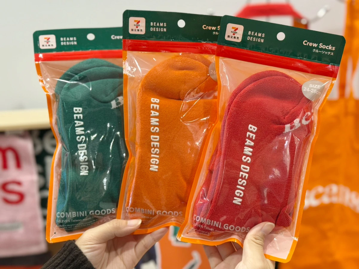 7-11 X BEAMS超質感時尚日系周邊threads上爆紅！撞色帆布袋、三原色襪子超有型|女人我最大